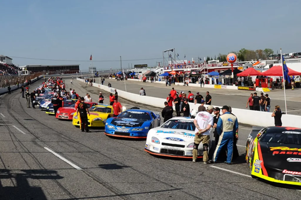 #ThrowbackThursday – A History of Late Model Racing at North Wilkesboro ...