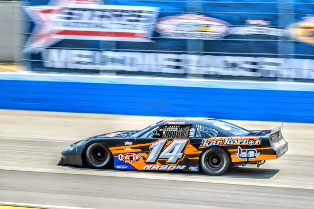 Big Race Chasers Nason, Nasse File Redbud 400 Entries | Appalachian ...