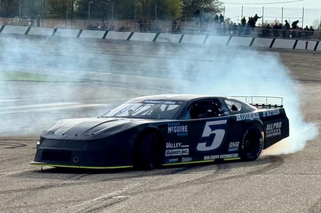 Johnson Chases Down Sommers for Second Joe Shear Classic Victory ...